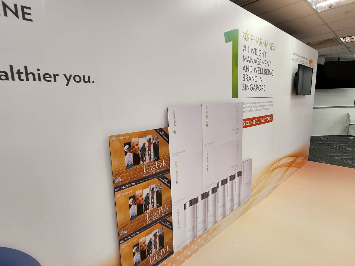 Die-Cut Shapes & Standees with Vinyl Print – Build & Cut